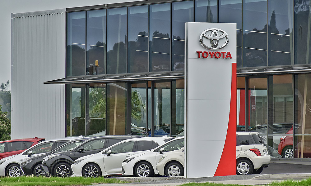 Buying a Demo Car - What You Need to Know | RAC WA